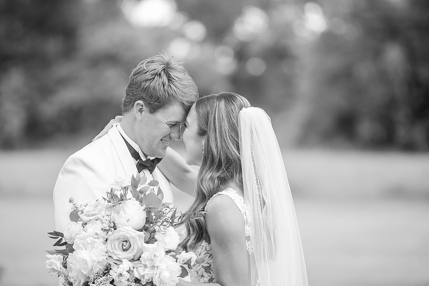 Laura Kittrell Photography - Mobile Bay Wedding Directory